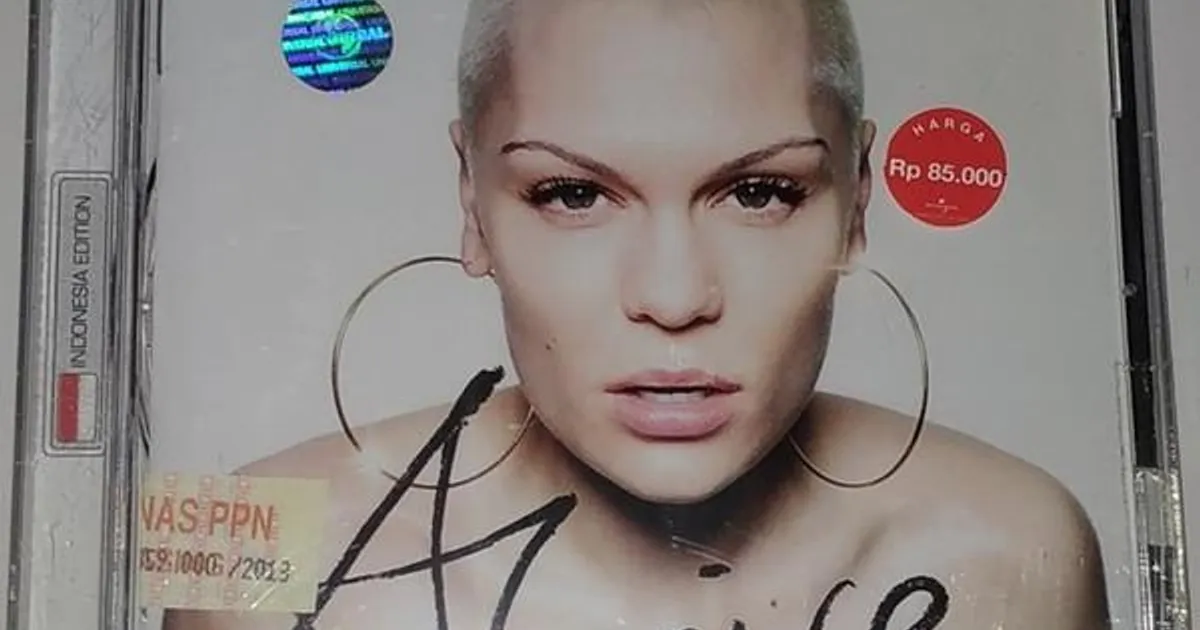 Jessie J ALIVE CD