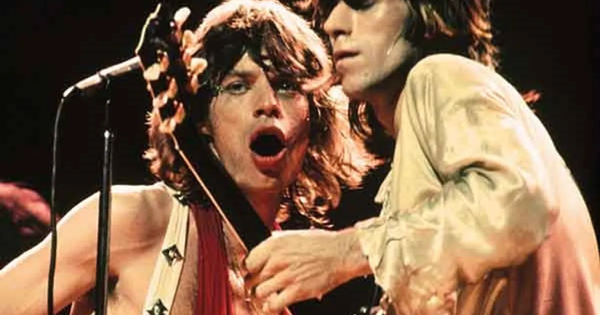 The Rolling Stones DVD - Mick Vs. Keith The Strange Case Of Jagger ...