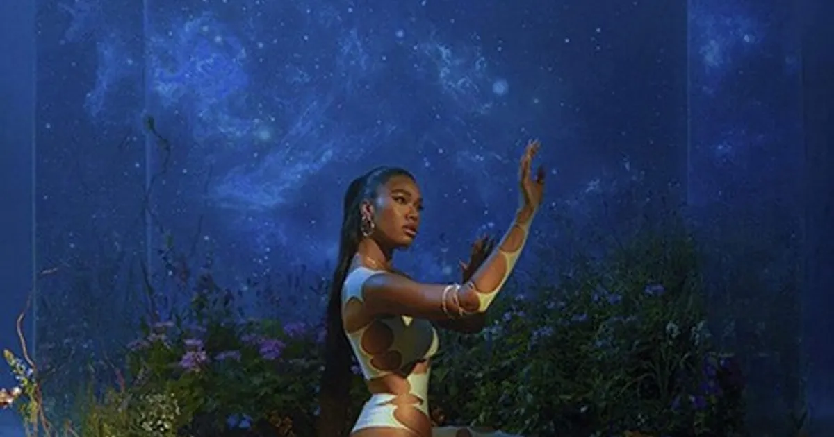 Amber Mark Three Dimensions Deep (2LP) Vinyl Record