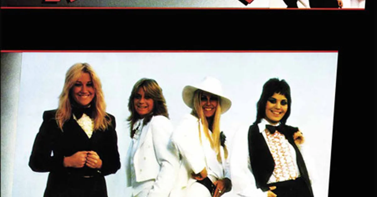 & NOW THE RUNAWAYS Vinyl Record